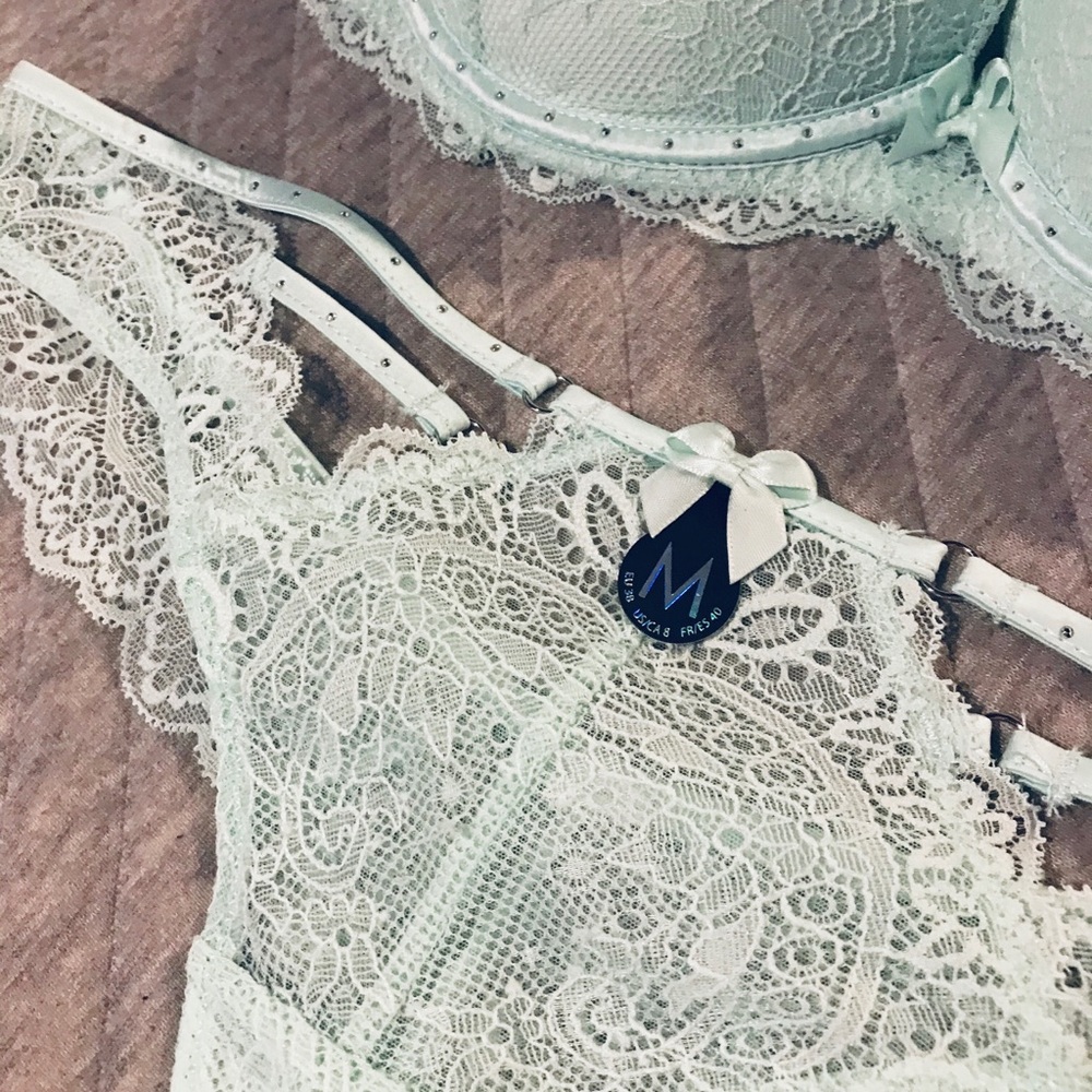 Laced Bra With Bottom Set - Gem